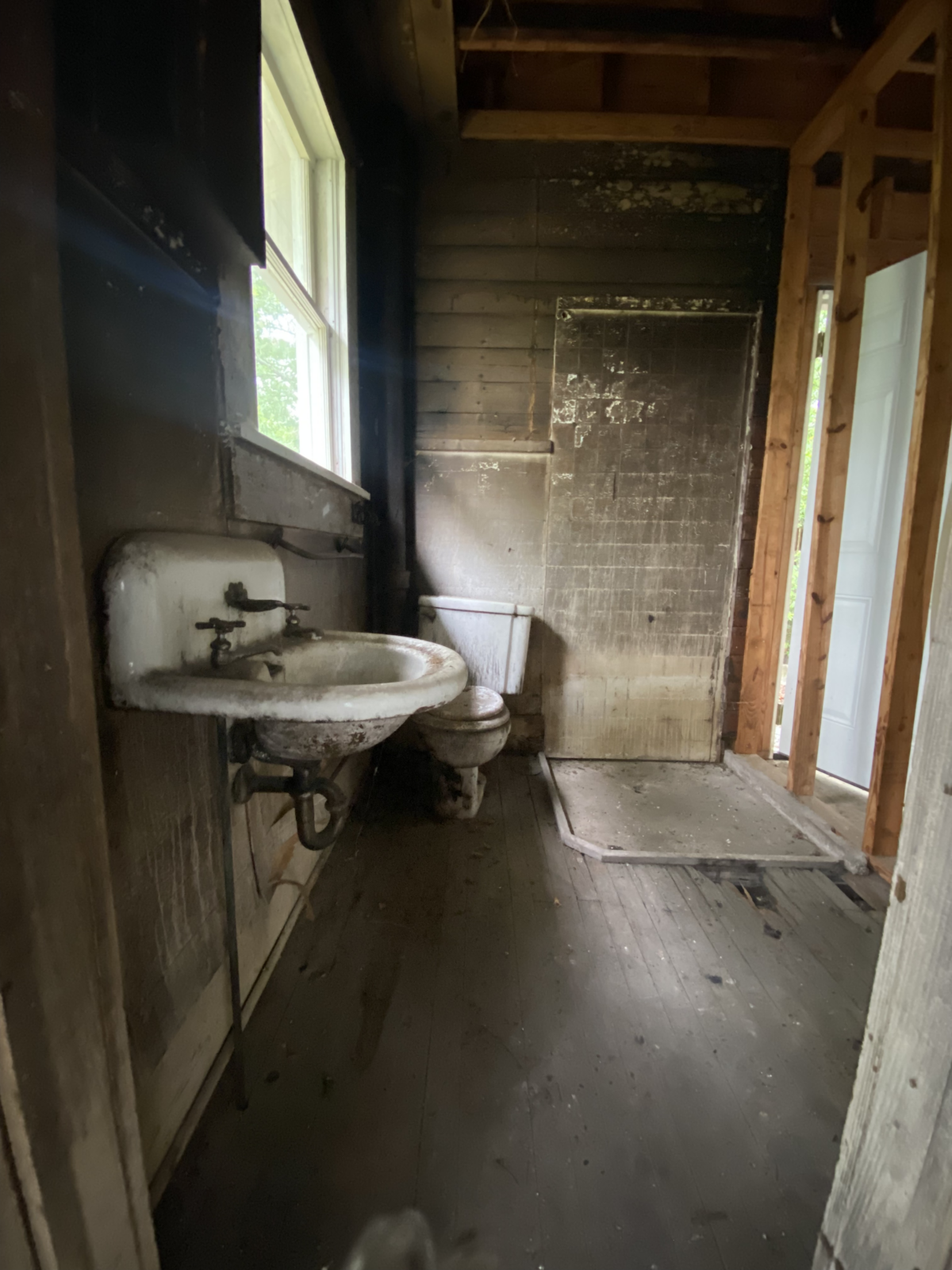 The Barbie-Inspired Fuller House Upper Room - Simply Southern Cottage